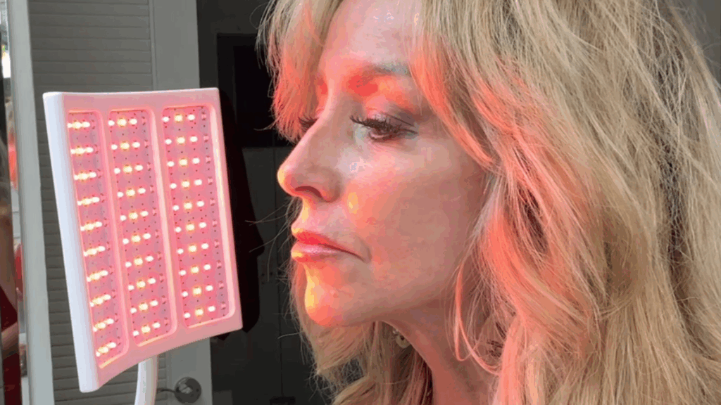 Red Light Therapy for Thinning Hair… Does It Actually Work - CHALENE ...